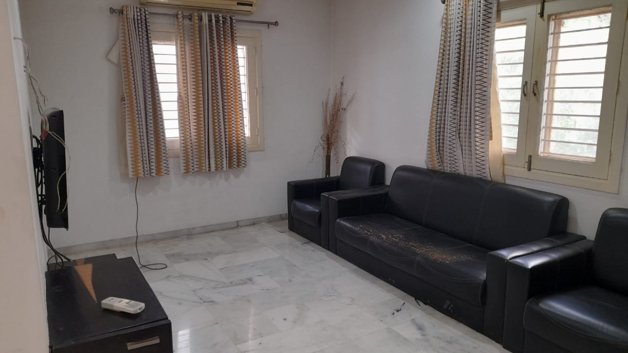 4 BHK Bungalow for Sale at Vasna Road: Property in Vadodara